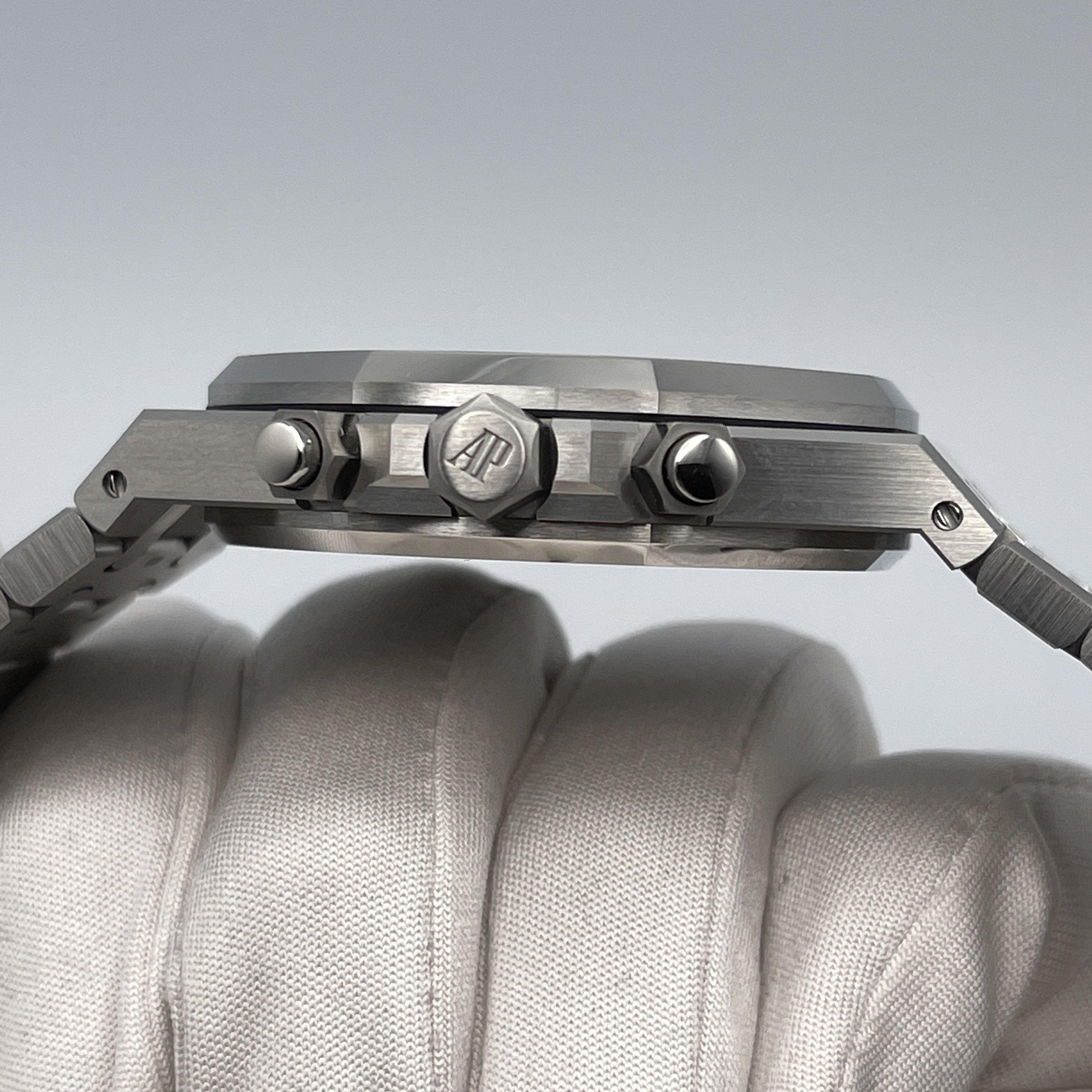 Audemars Piguet Royal Oak Selfwinding Chronograph Steel White Dial ...