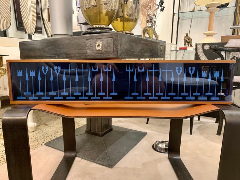 Austin Cox Vintage Aluminum Chess Set in Original Case at 1stDibs