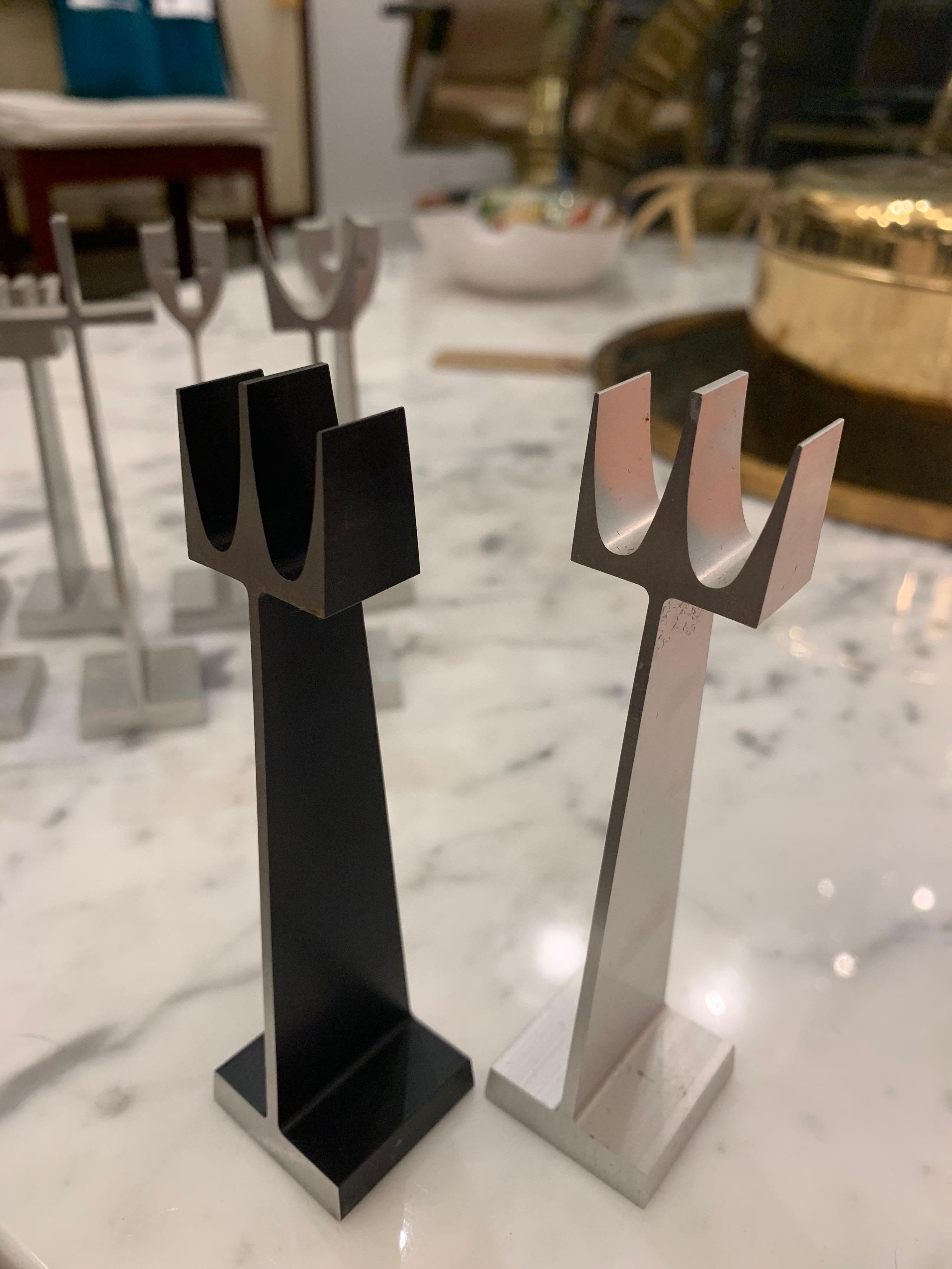 Austin Cox Vintage Aluminum Chess Set in Original Case at 1stDibs ...