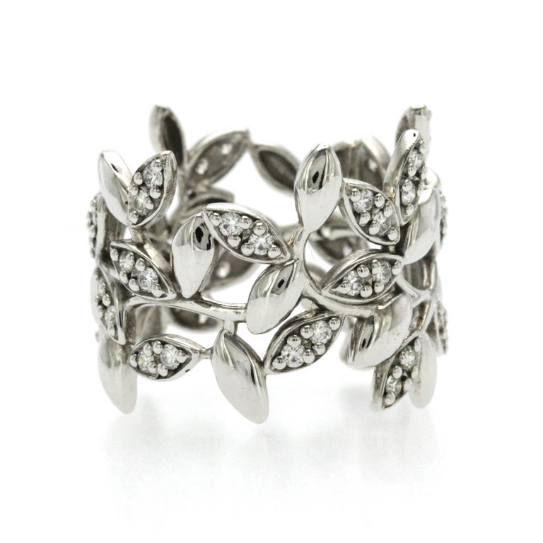 Auth Tiffany and Co, 18K White Gold Paloma Picasso Olive Leaf Diamond ...