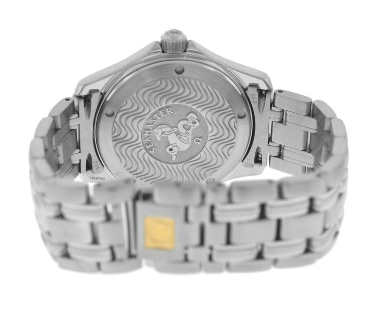 Authentic Men's Unisex Omega Seamaster Quartz Watch For Sale at 1stdibs