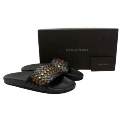 Moncler Charcoal Venus Fur-Trimmed Moon Boots at 1stDibs | fur moon ...