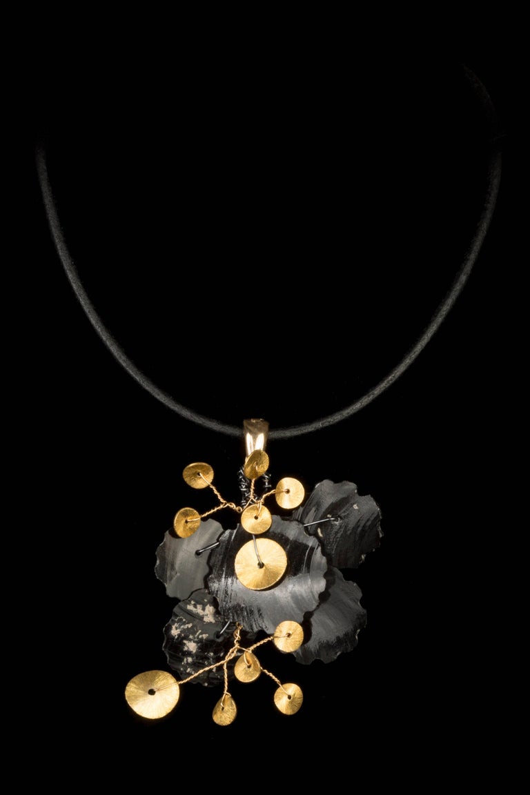 Aztec Flint Flower Necklace For Sale (Free Shipping) at 1stDibs