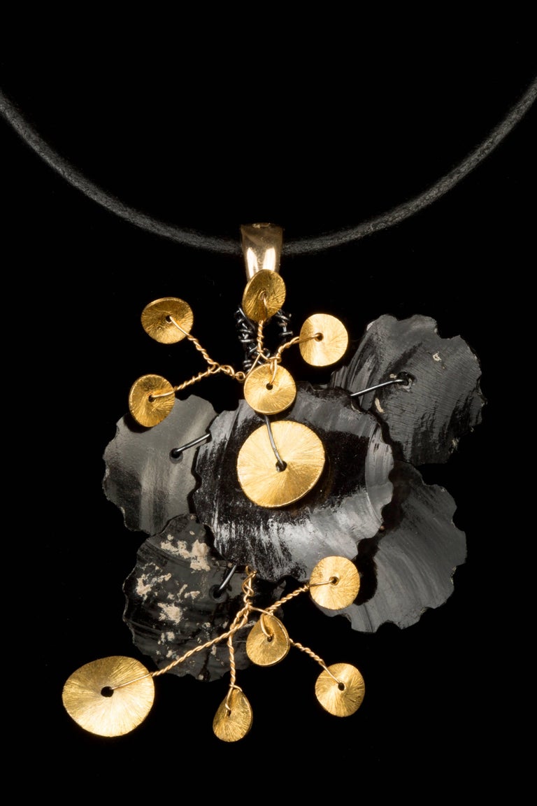 Aztec Flint Flower Necklace For Sale (Free Shipping) at 1stDibs
