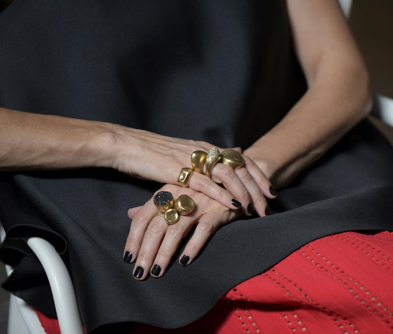 Customizable Baby Malak Original Round Ring in 18K Gold For Sale at 1stDibs