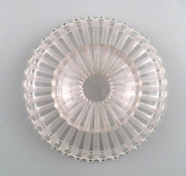 Baccarat, France. Art Deco compote in clear and frosted mouth-blown art ...