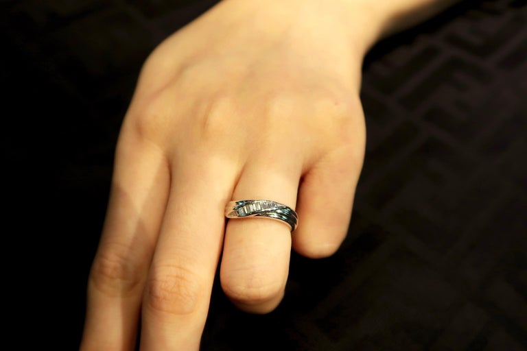 Baguette Diamond Wave Fluted 18 Karat White Gold Band Ring For Sale at ...