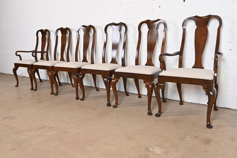 Baker Furniture Queen Anne Carved Mahogany Dining Chairs, Fully ...