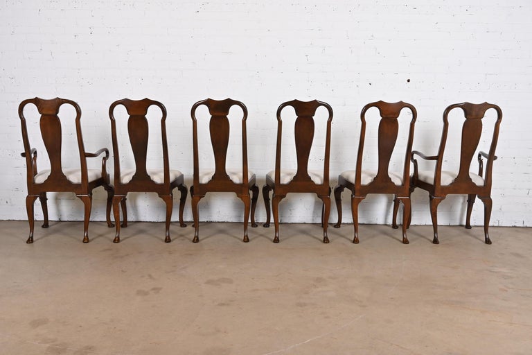 Baker Furniture Queen Anne Carved Mahogany Dining Chairs, Fully ...