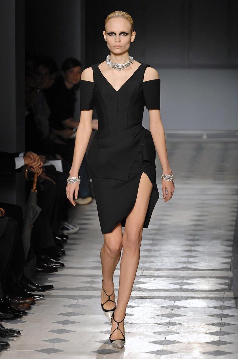 Balenciaga by Nicolas Ghesquière black wool structured cocktail dress ...