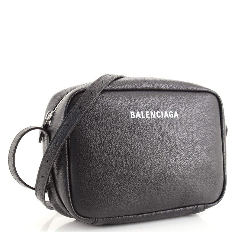 Balenciaga Everyday Camera Bag Leather Small For Sale at 1stDibs