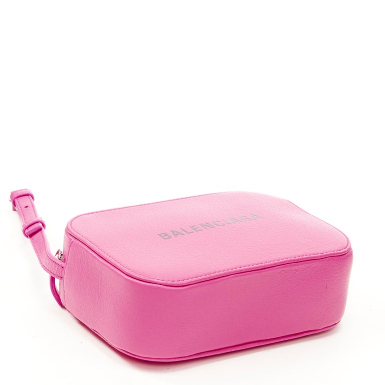 BALENCIAGA XS Everyday fuschia pink logo print crossbody camera bag For ...