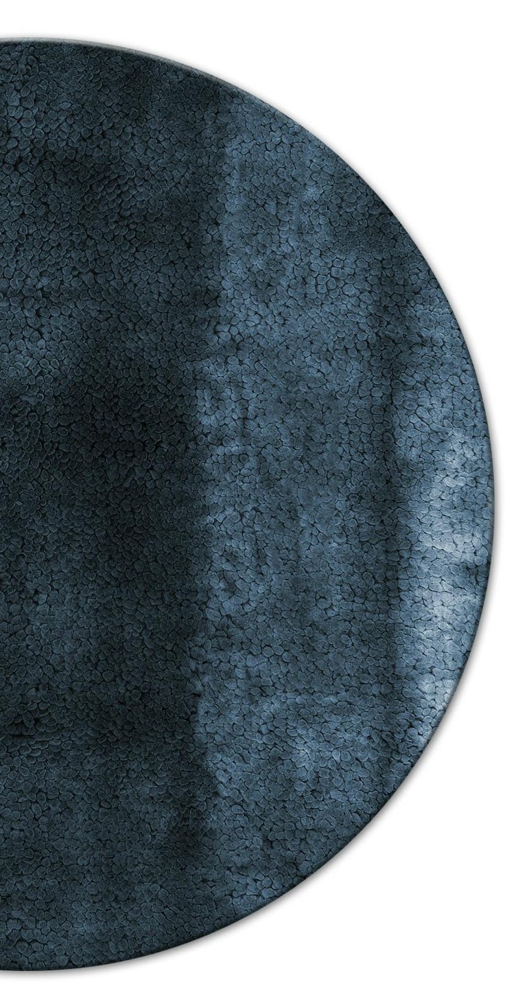 Baltic Circular Hand-Tufted Dyed Wool Rug ii in Blue Gradient For Sale ...