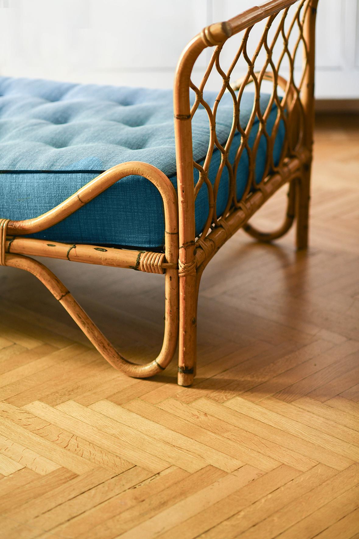 Bamboo Day Bed from 1960s complete with cushion. For Sale at 1stDibs