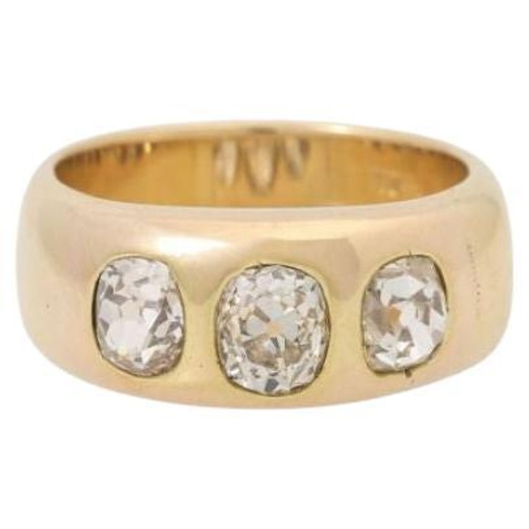 Band Ring with 3 Rectangular Antique Old European Cut Diamonds For Sale at 1stDibs