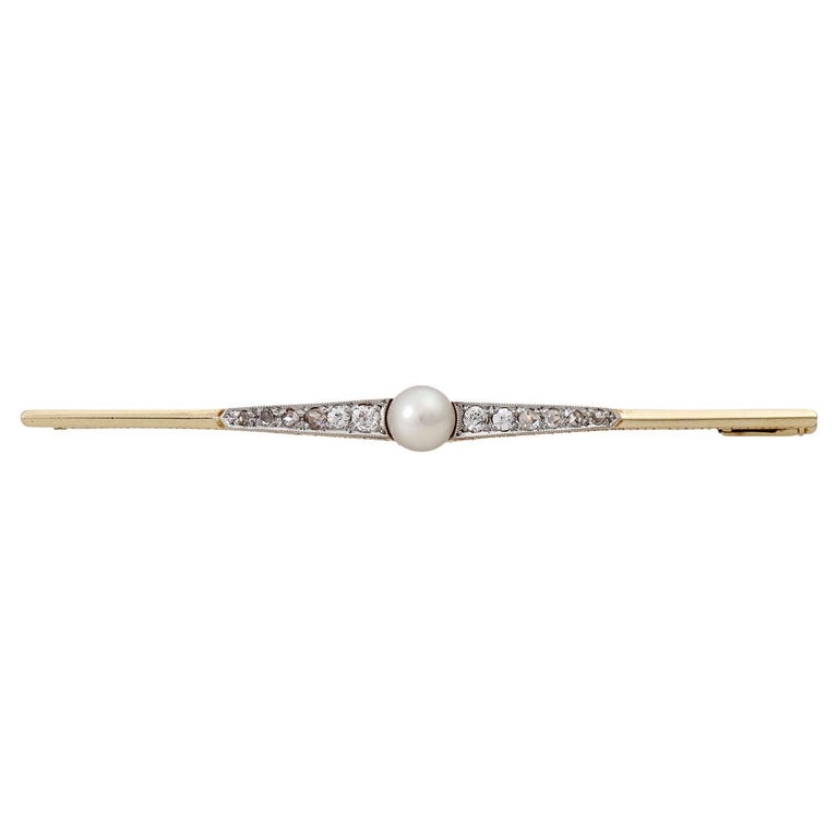 Bar Brooch with Cultured Pearl For Sale at 1stDibs