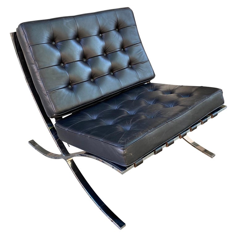 Barcelona Style Chair in Black Leather at 1stDibs