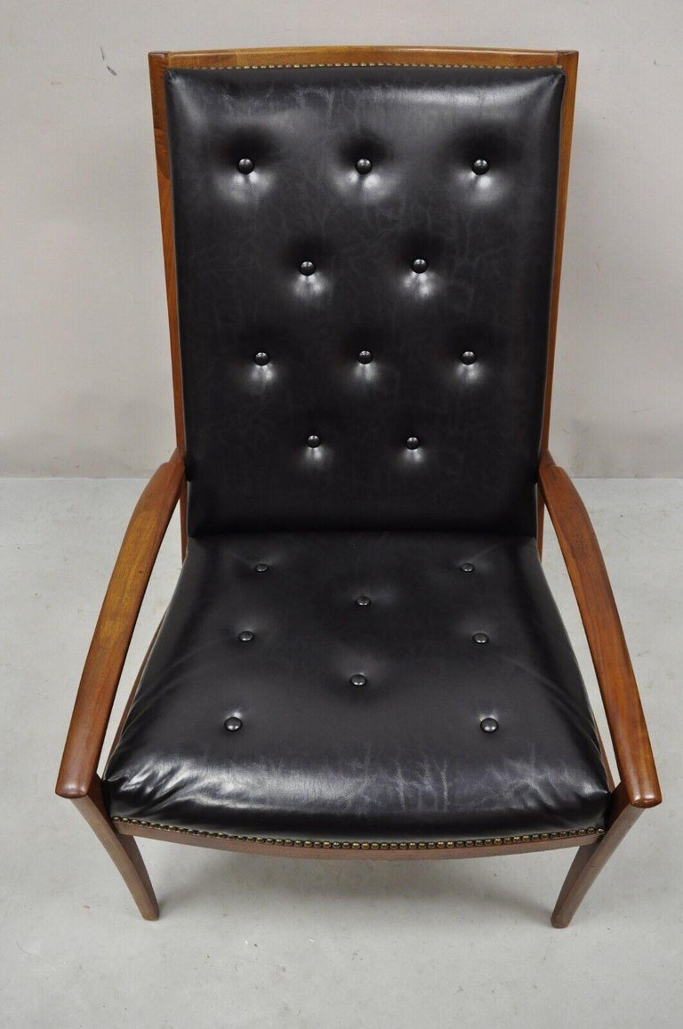 Barney Flagg for Drexel Parallel Walnut Sculpted Lounge Chair and ...