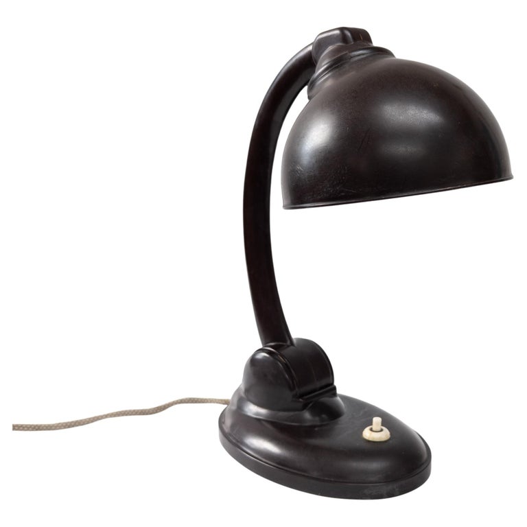 Bauhaus bakelite table lamp by E.K.Cole for EKCO For Sale at 1stDibs