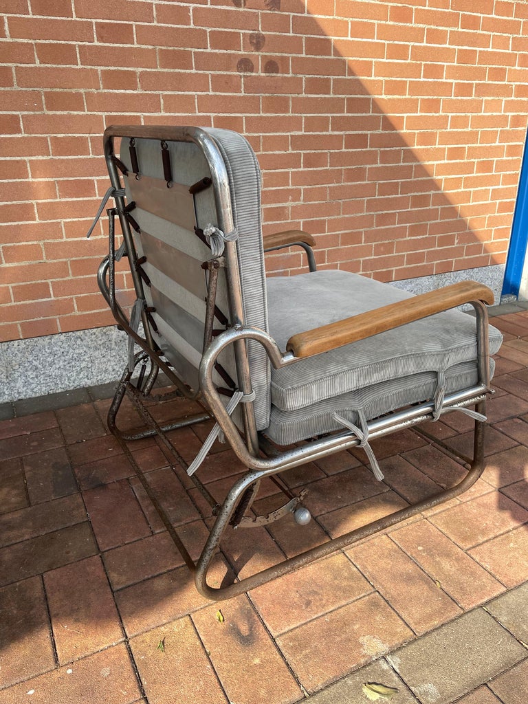 Bauhaus Extendable Armchair, 1930s For Sale at 1stDibs