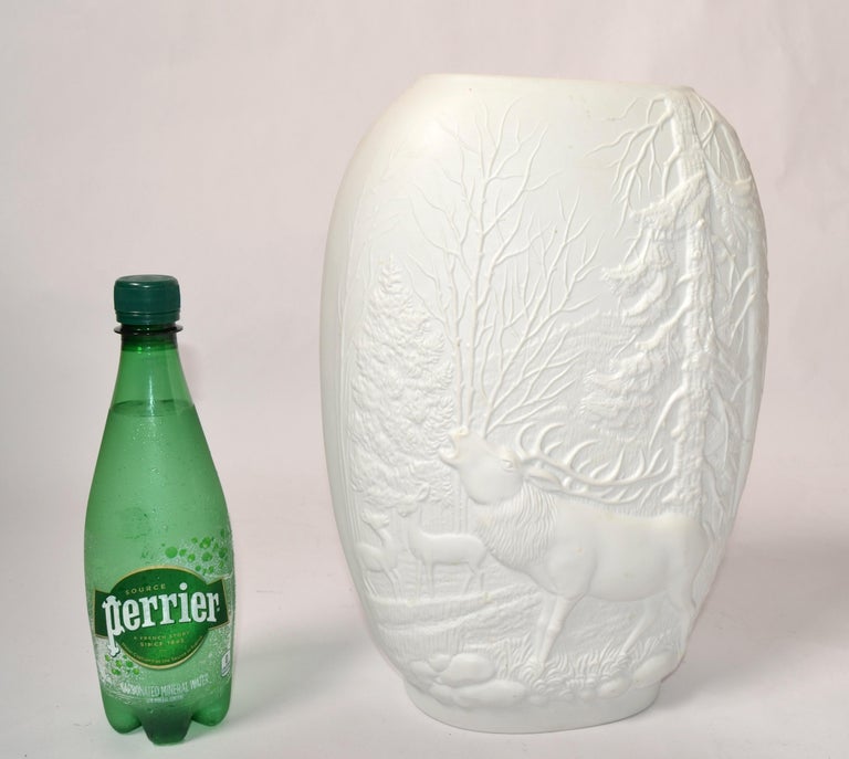 Bavaria Rosenthal White Bisque Flower Vase 2D Forrest Royal Porcelain ...
