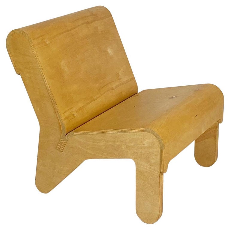 Prototype de salon en contreplaqué cintré conçu par Jonathan Odom pour ...