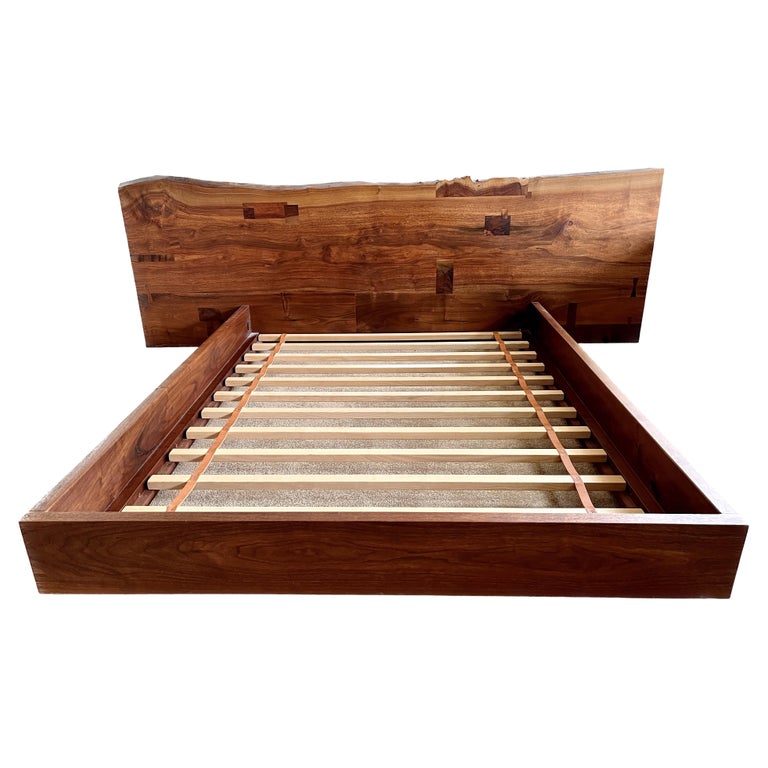 BDDW Horizontal Live-Edge Slab Bed For Sale at 1stDibs