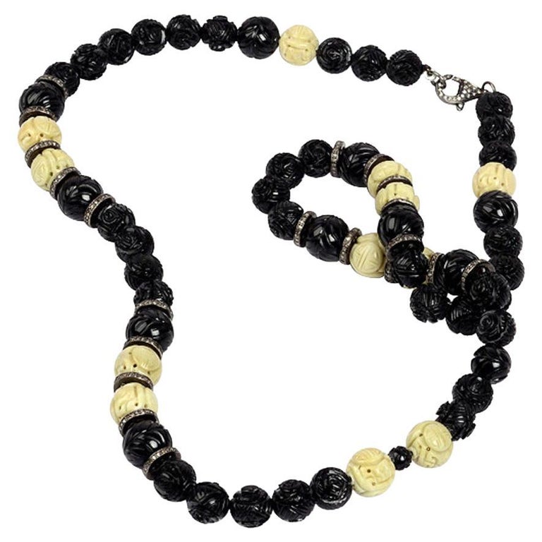 Beaded Jade and Black Onyx Opera Necklace with Diamonds For Sale at 1stDibs