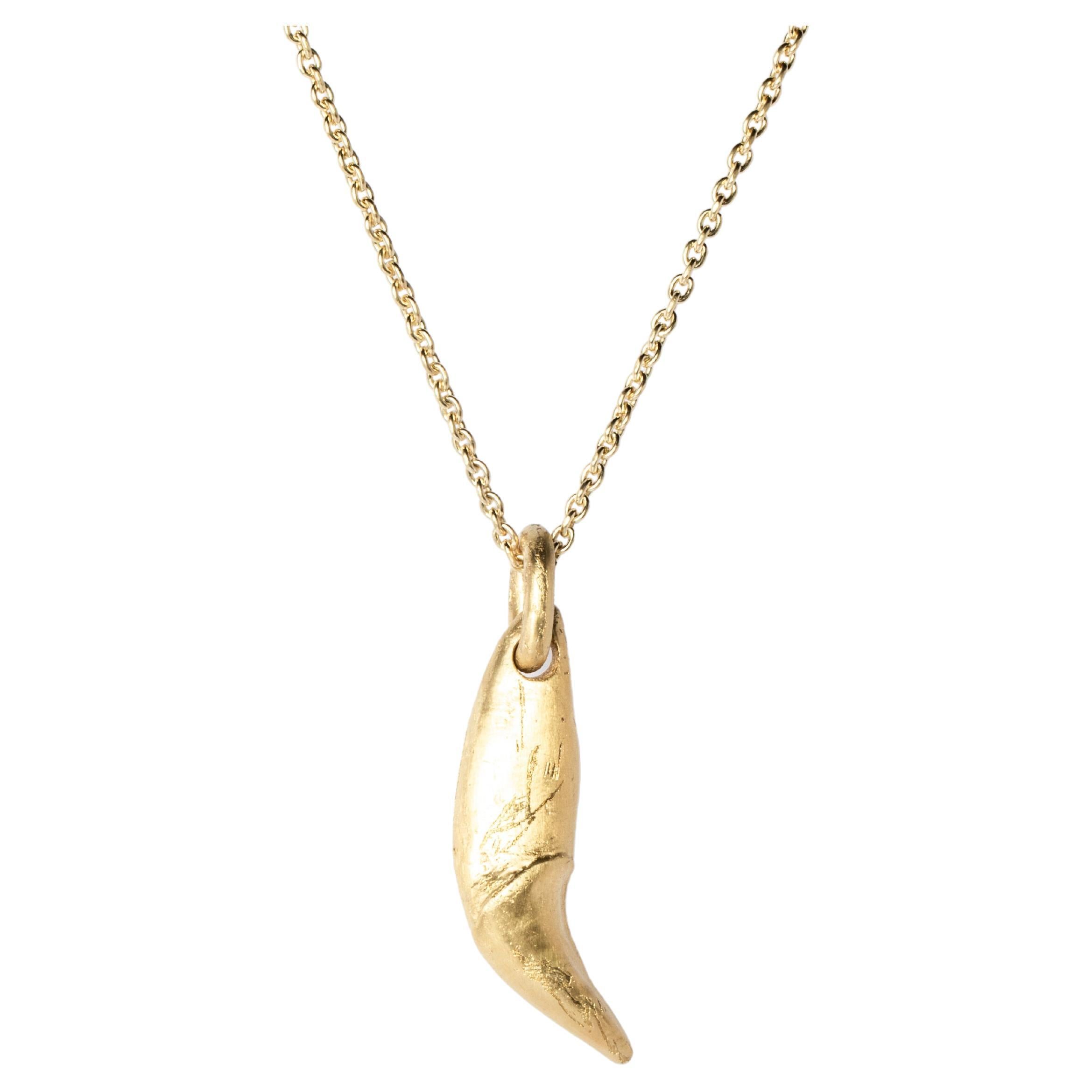 Bear Tooth Necklace Ghost (Small, AG+AGA) For Sale at 1stDibs