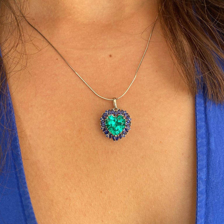 Beating Heart Pendant, 10kt Gold For Sale at 1stDibs