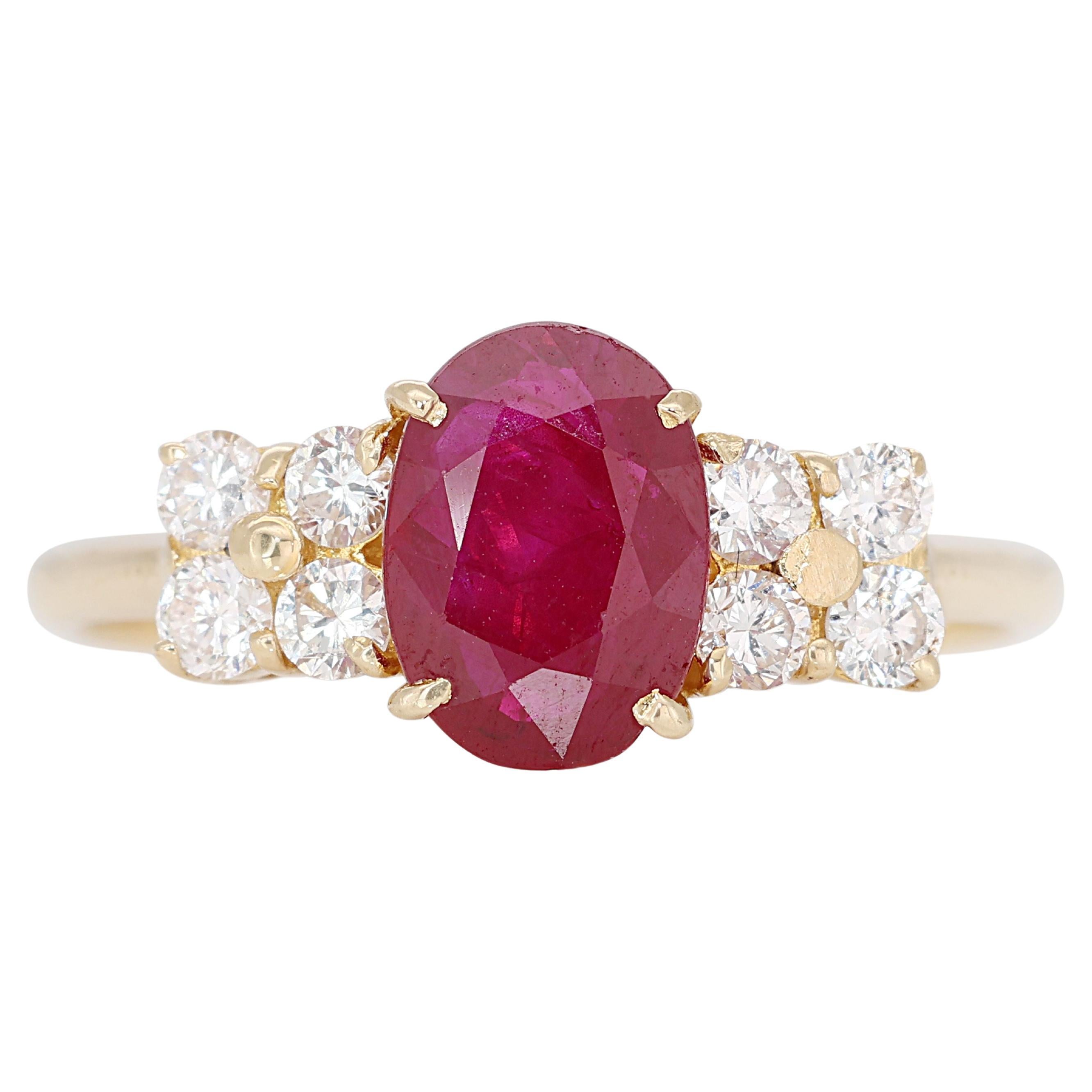 Beautiful 1.00ct Ruby with Diamonds Pave Ring in 18K Yellow Gold at 1stDibs