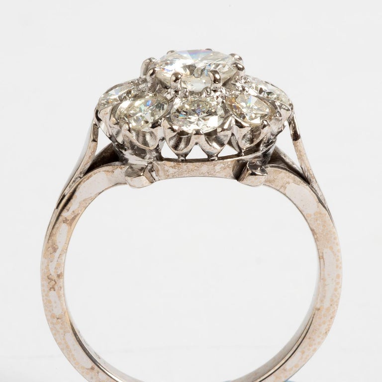 Beautiful 18 Carat White Gold Ring, 1.30 Carat 'Approx' in Diamonds For ...