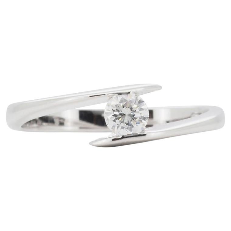 Dazzling 18K White Gold Ring with 0.17 Ct Natural Diamonds For Sale at ...