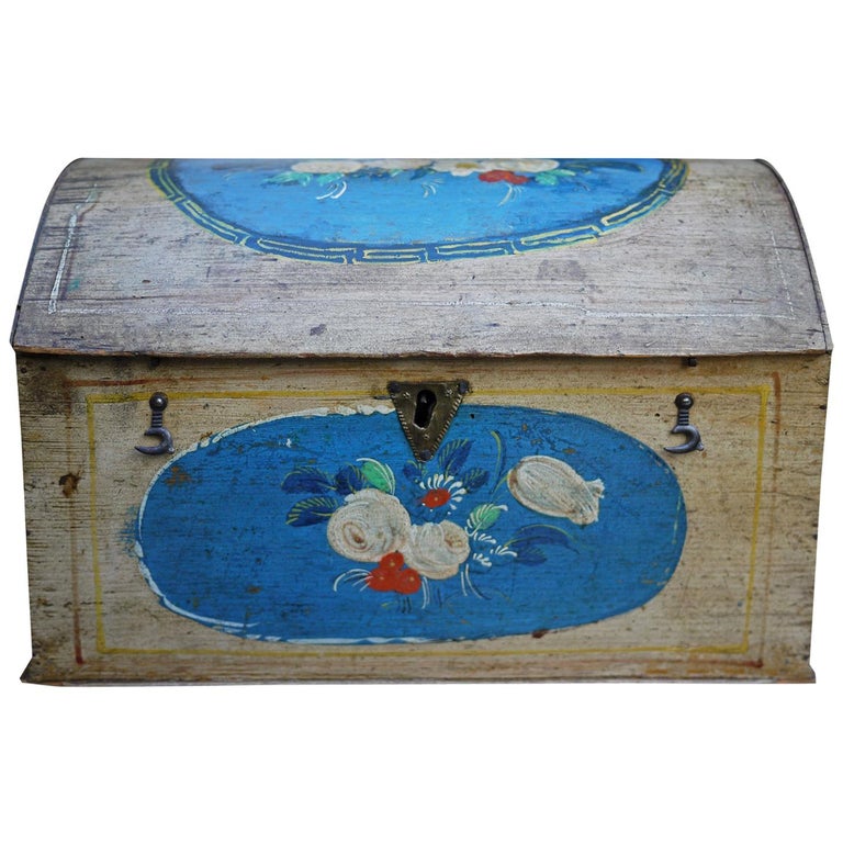 Beautiful Antique Painted Table Box For Sale at 1stDibs