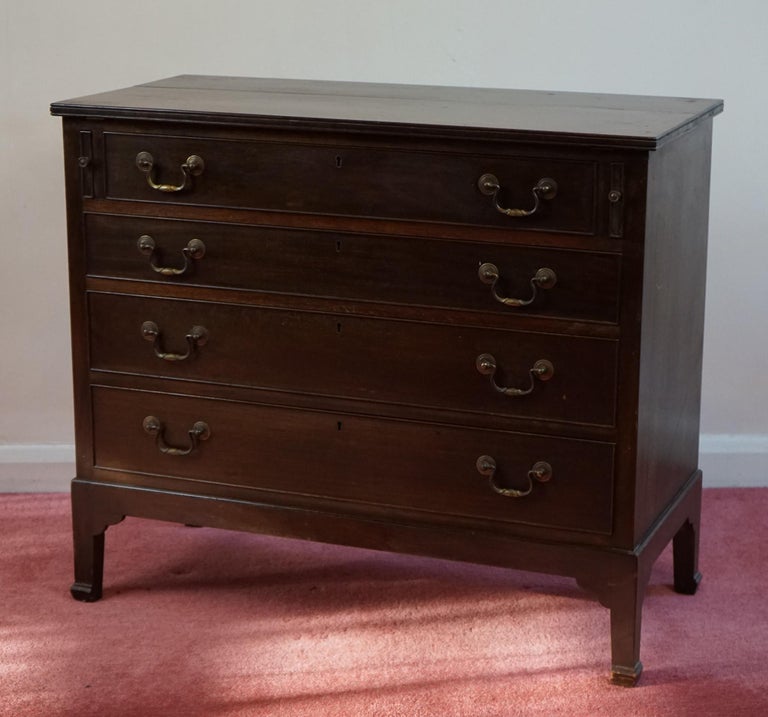 Beautiful Antique Victorian Chest of Drawers For Sale at 1stDibs