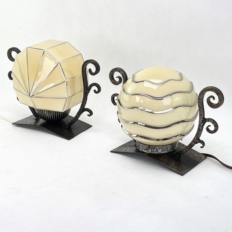 Beautiful Art Deco Table Lamp Glass Ball Desk Lamp For Sale at 1stDibs