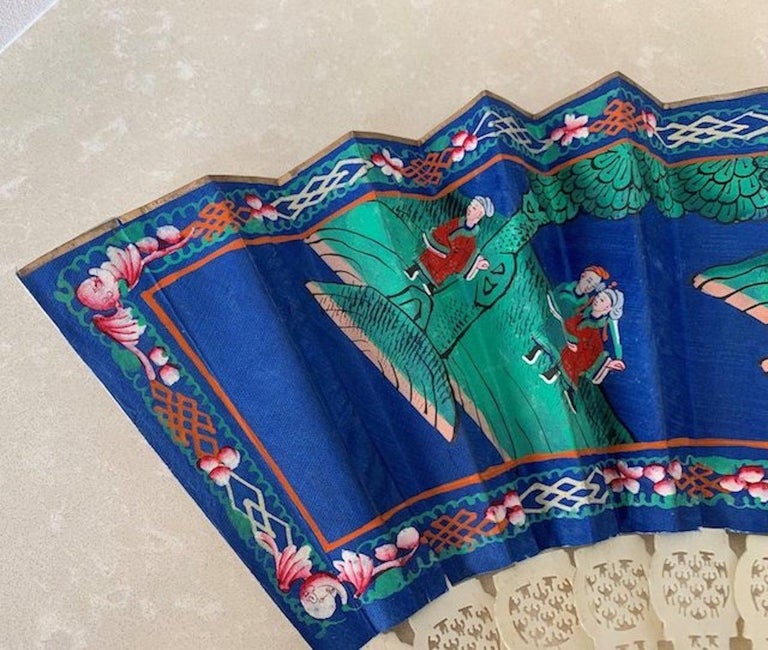 Beautiful Chinese fan of Canton of the 19th Century For Sale at 1stDibs