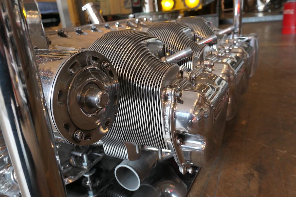 Beautiful Coffee Table Aeronautic from a Continental O-470 In-line ...