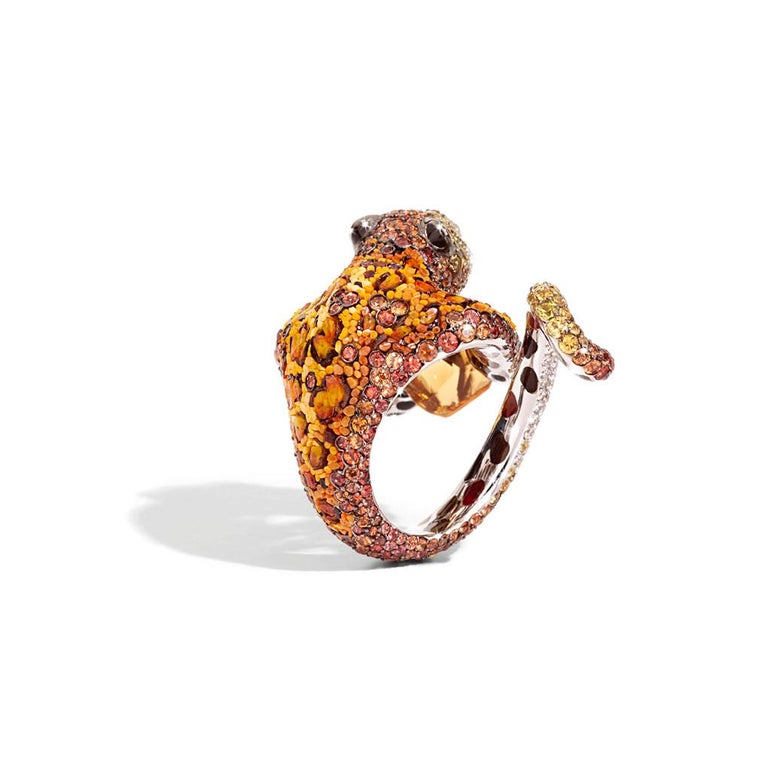 Ring White Gold White and Black Diamonds Sapphires Quartz Topaz ...