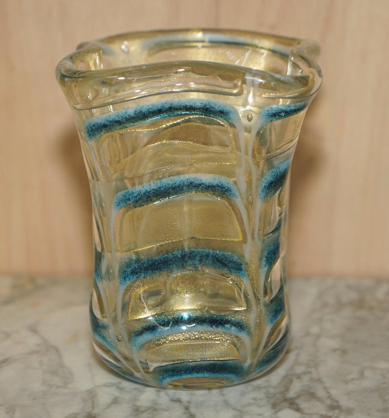 Beautiful Decorative Custom Made Decorative Glass Vase with Crimped ...