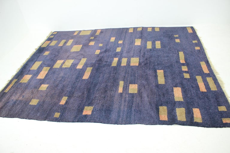 Beautiful Design Geometric Wool Carpet / Rug, 1950s For Sale at 1stDibs