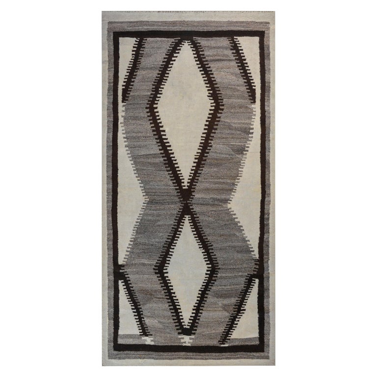 Beautiful Early 20th Century Navajo Rug at 1stDibs