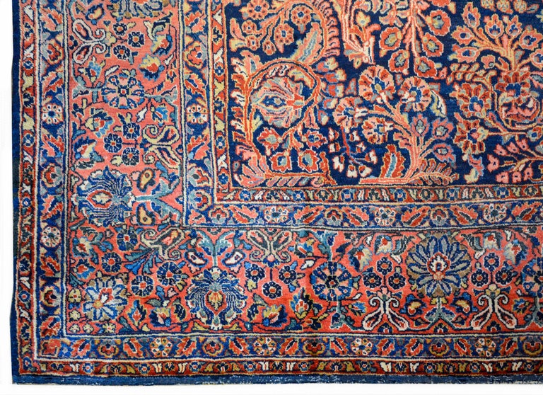 Beautiful Early 20th Century Sarouk Rug For Sale at 1stDibs
