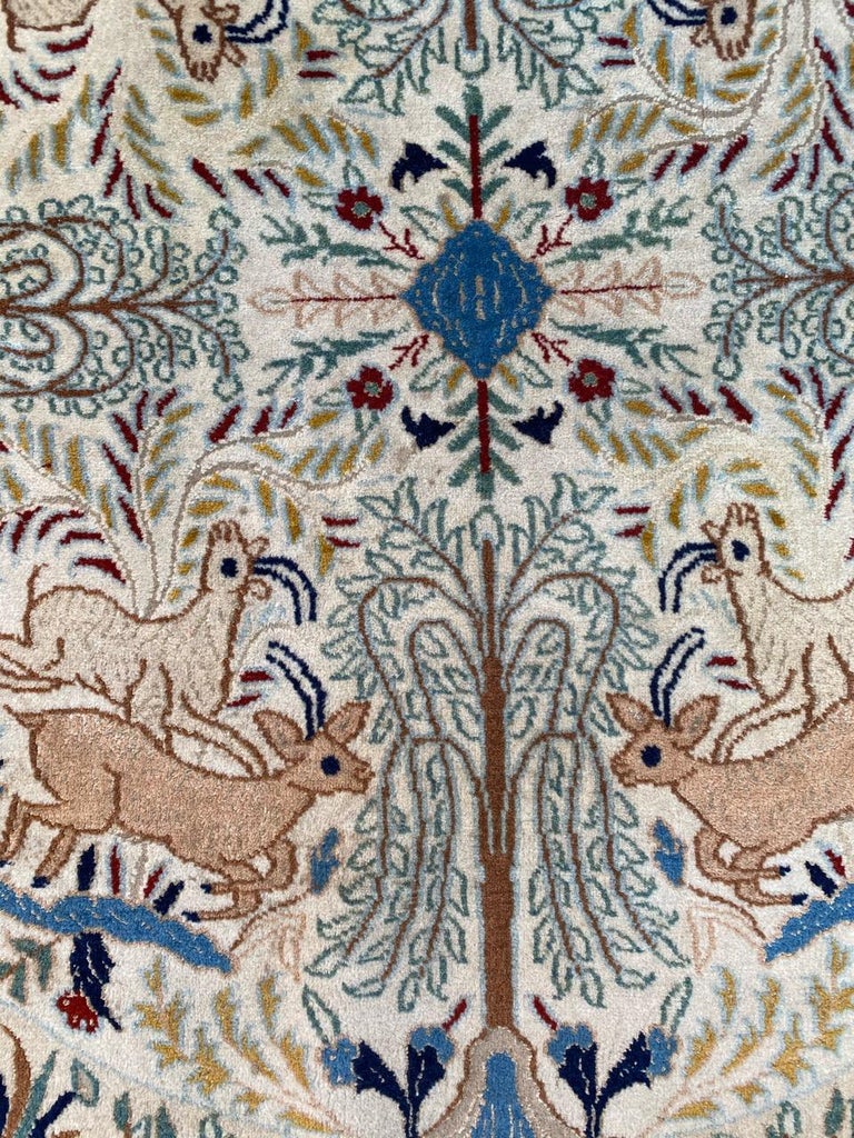 Beautiful Fine Naïn Round Rug at 1stDibs