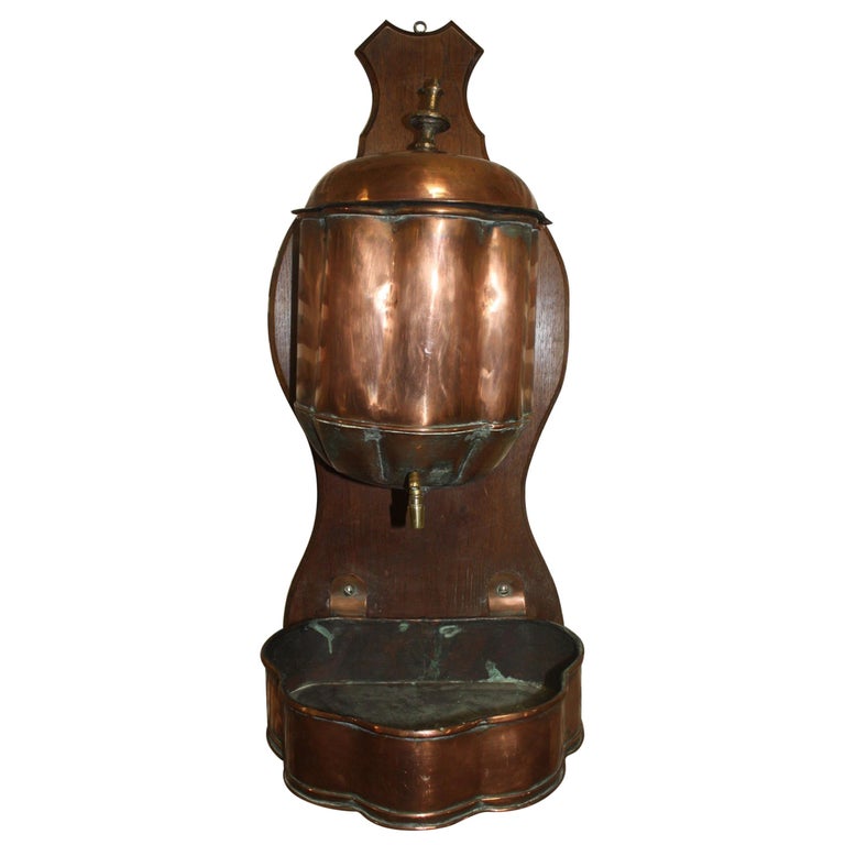 Beautiful French 18th Century Fountain For Sale at 1stDibs