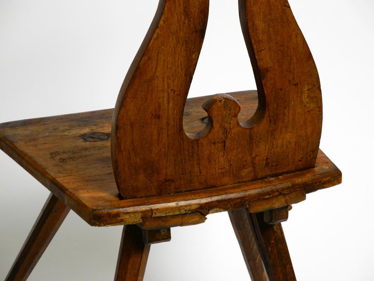 Beautiful Italian Mid Century peasant chair made of oak For Sale at 1stDibs