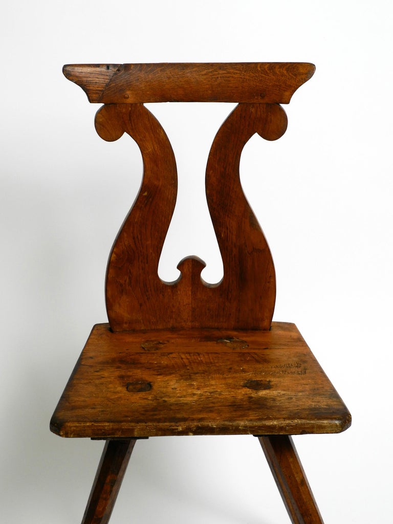 Beautiful Italian Mid Century peasant chair made of oak For Sale at 1stDibs