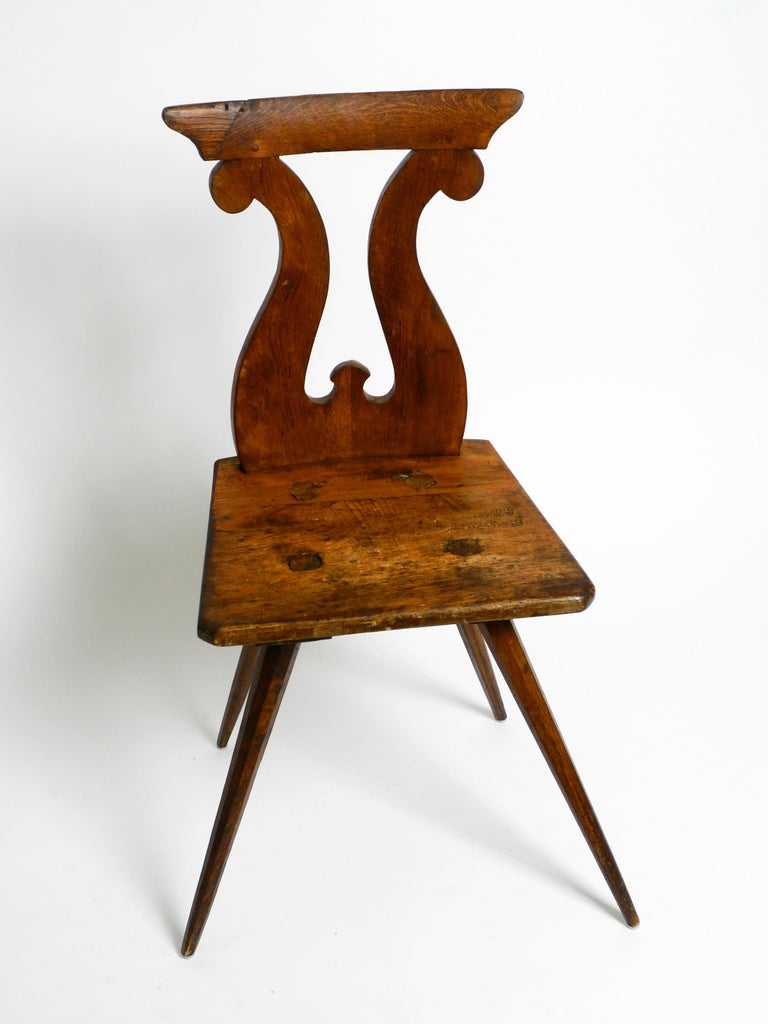 Beautiful Italian Mid Century peasant chair made of oak For Sale at 1stDibs