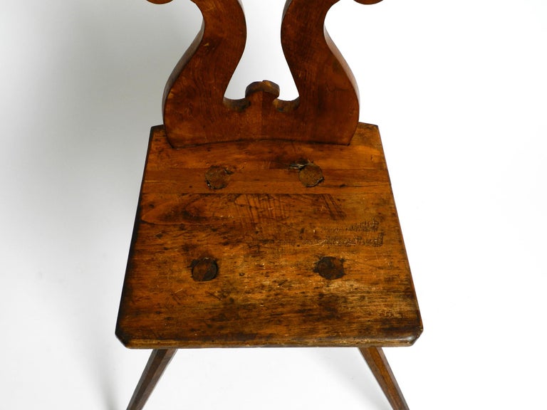 Beautiful Italian Mid Century peasant chair made of oak For Sale at 1stDibs