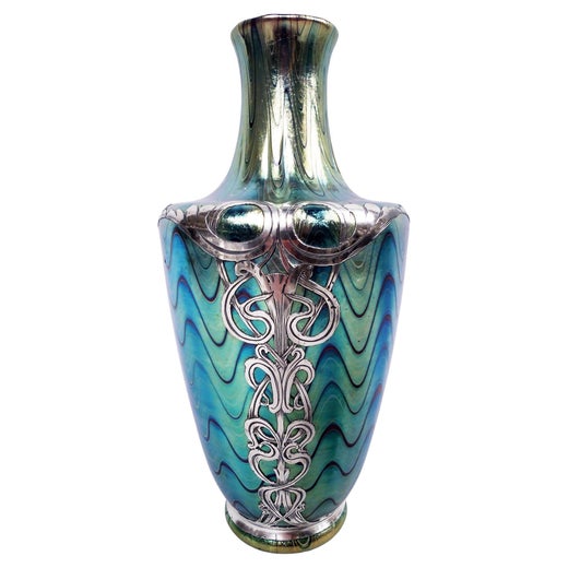 Antique Loetz 'Astraea' Pattern Art Nouveau Glass Vase For Sale at 1stDibs